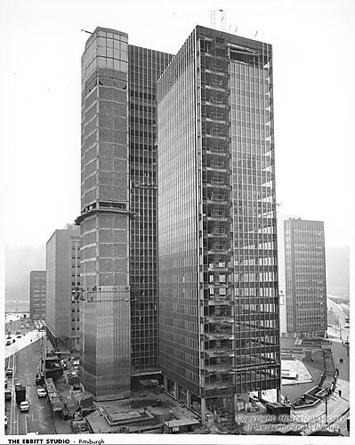 Four Gateway Center under Construction | Historic Pittsburgh